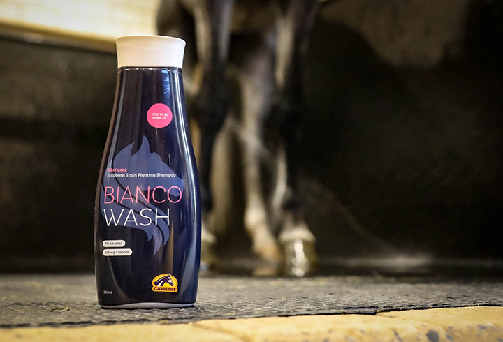 Bianco Wash | For Stubborn Stains & White Coats | Cavalor